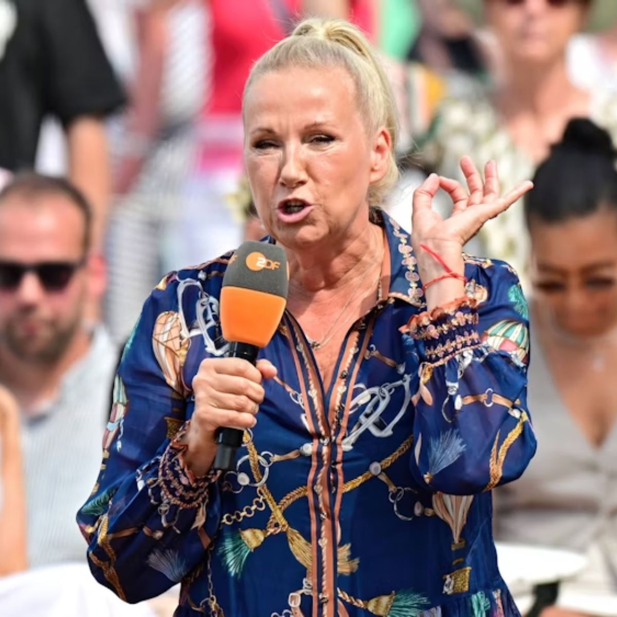 Im ZDF-„Fernsehgarten“: Andrea Kiewel blamiert sich mit Versprecher ...